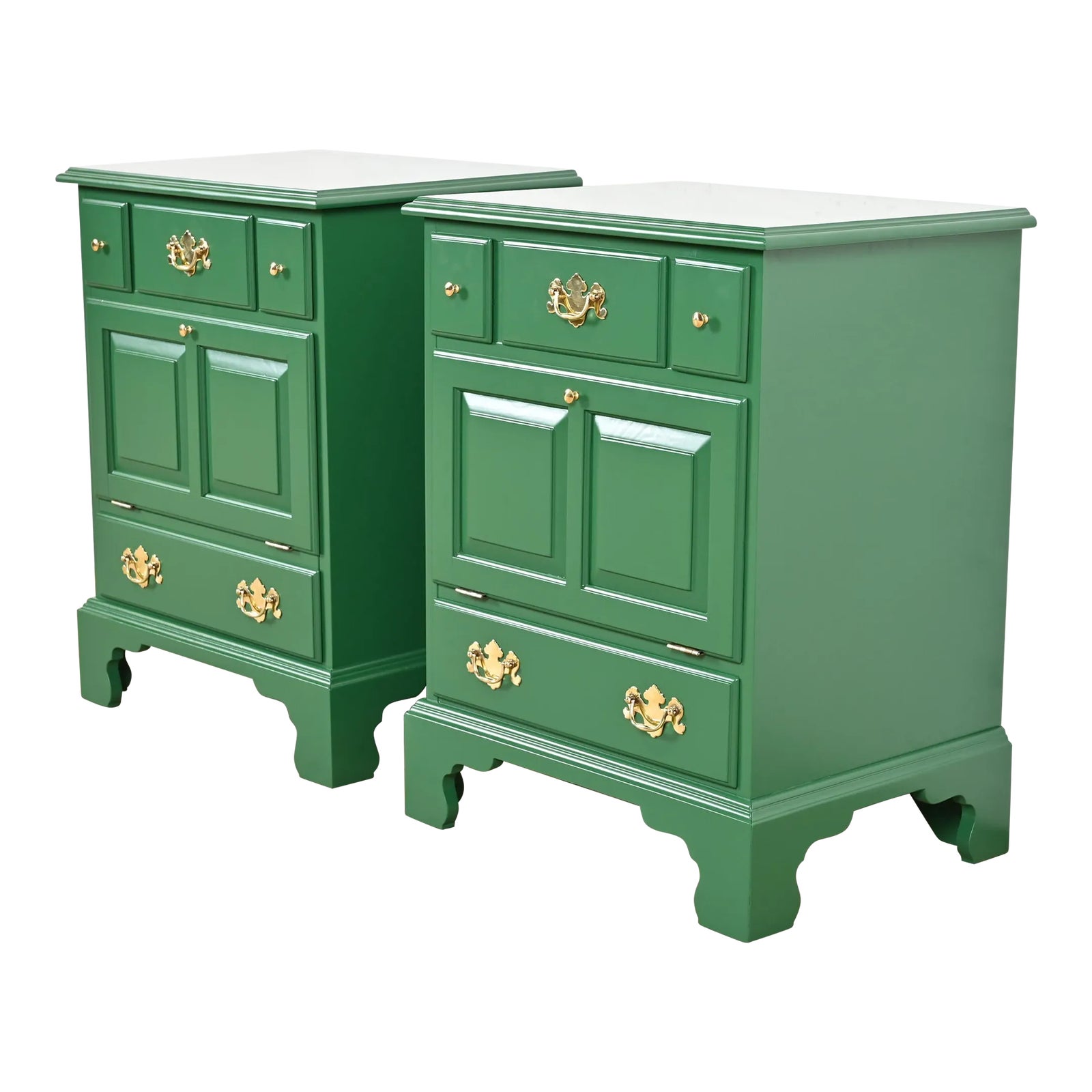 Henkel Harris American Colonial Green Lacquered Solid Cherry Wood ...