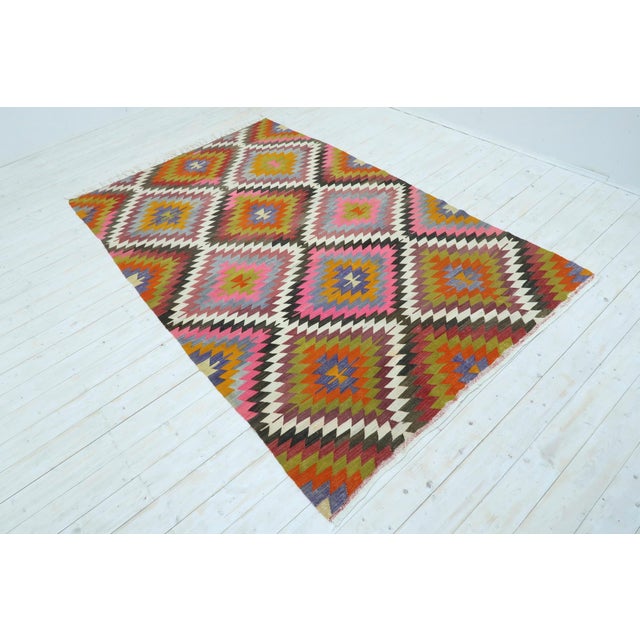 Vintage Turkish Diamond Kilim Rug-5’8’x9’1" | Chairish