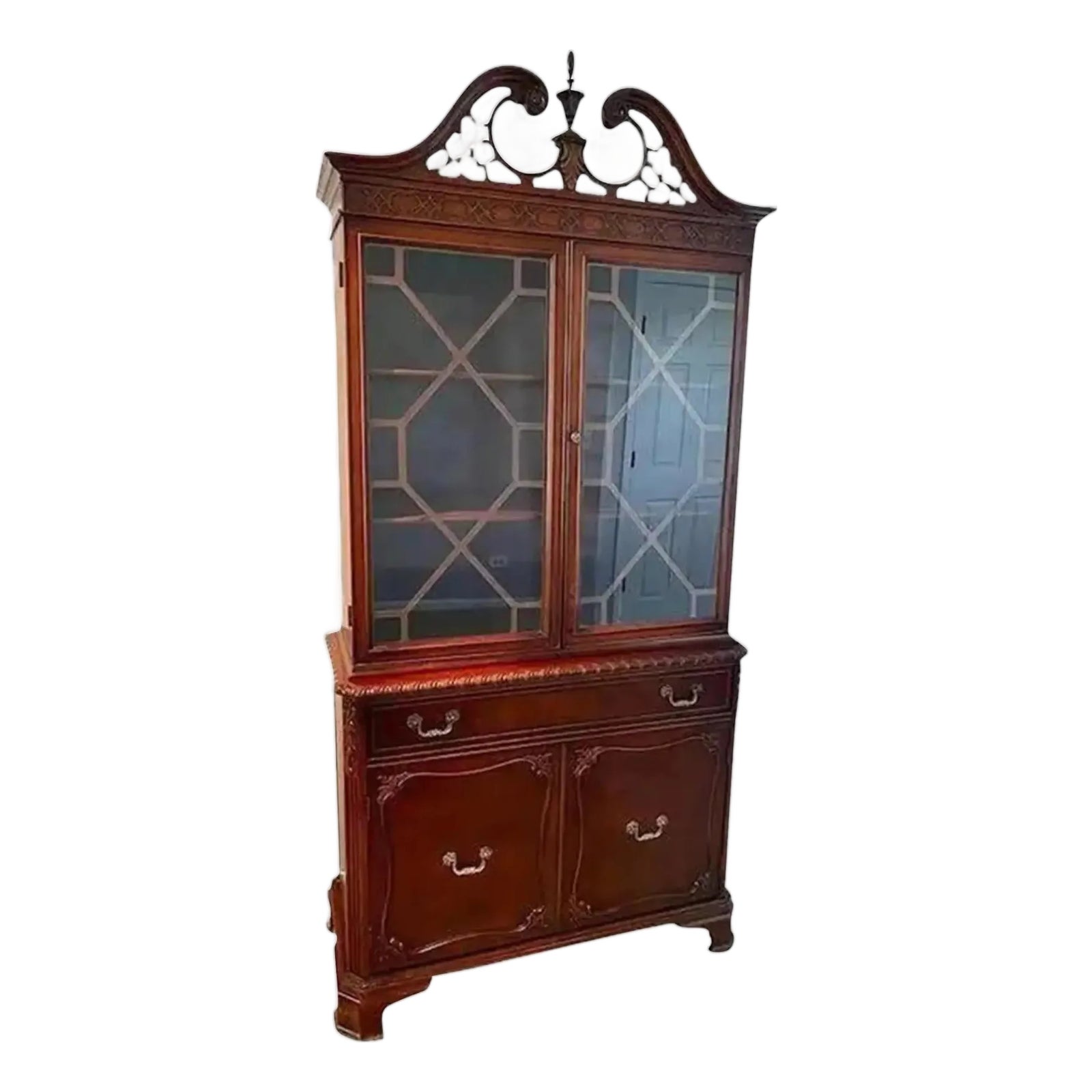 Traditional China Display Cabinet by Bernhardt | Chairish