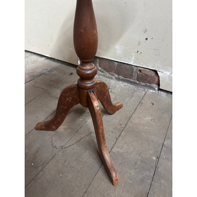 Vintage Oak Pedestal Round Side Table by the Consider H. Willett ...