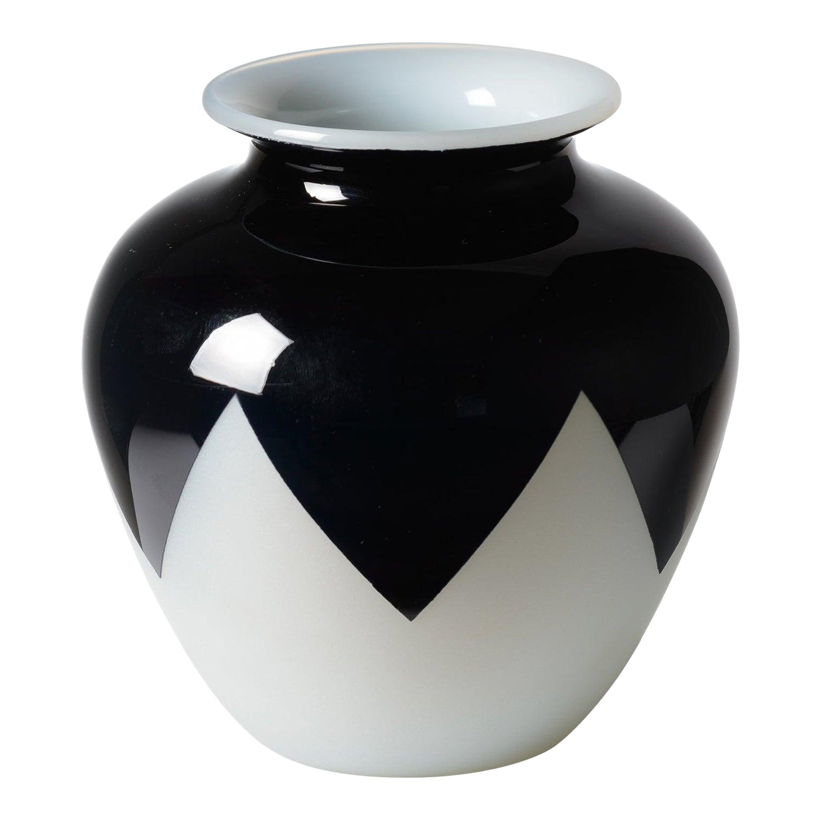 Steuben Art Deco Mirror Black Vase, circa 1933 Walter Teague Design ...