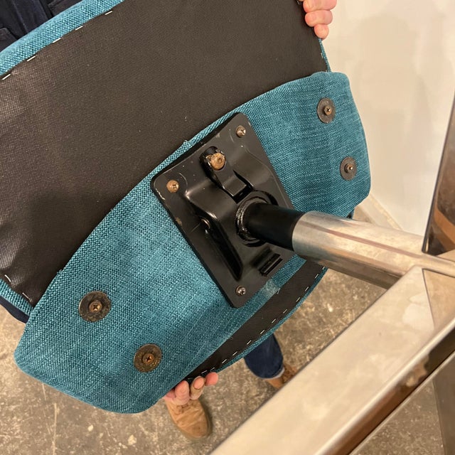 Knoll Saarinen Executive Swivel Office Chair Reupholstered in Crypton ...