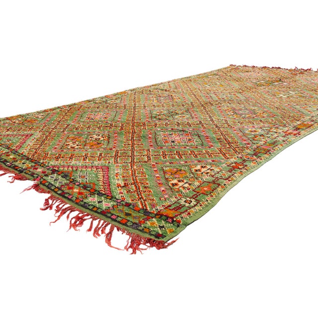 Vintage Beni M'Guild Moroccan Rug, 05'04 X 09'08 | Chairish
