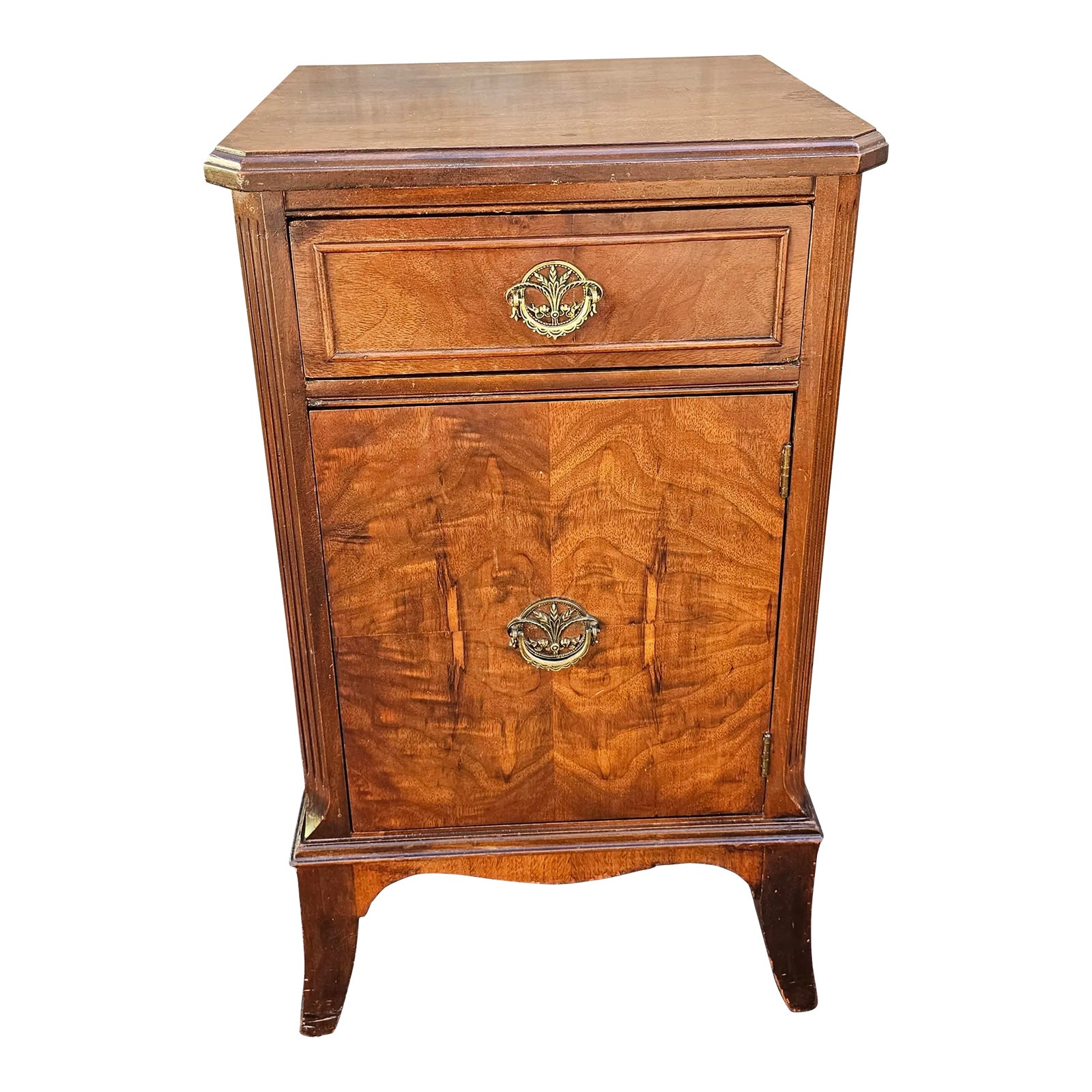 Early 20th Century Federal Style Burl Mahogany Nightstand Side Table ...