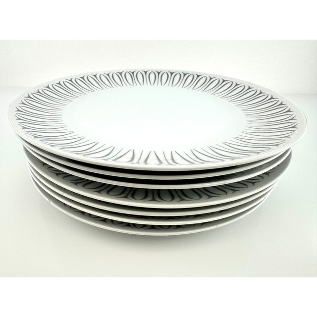 Vintage Mid Century Narumi Japan Dinner Plates- Set of 7 | Chairish