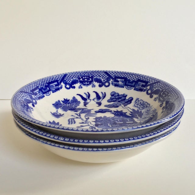 Vintage Blue Willow Patterned Bowls - Set of 3 | Chairish