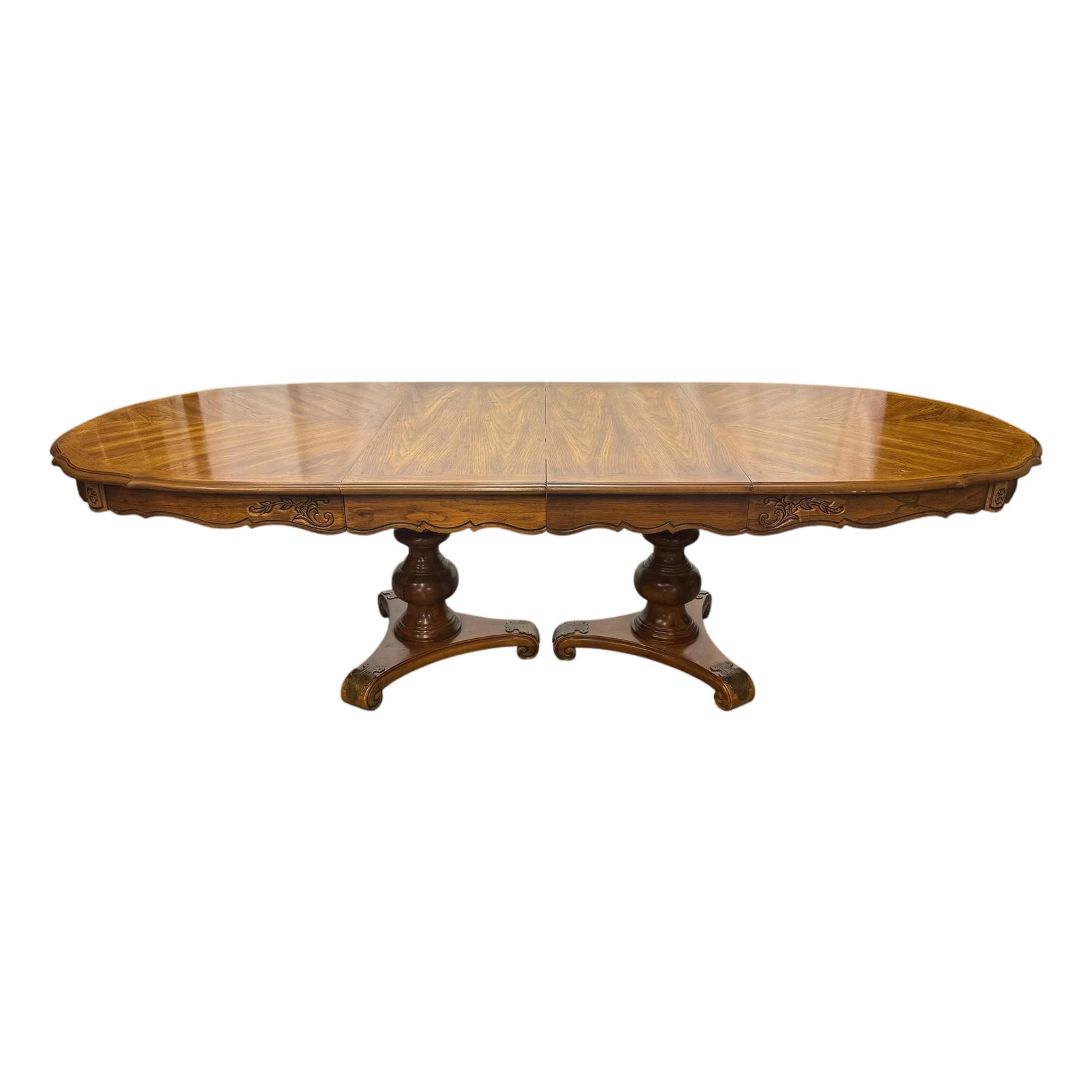 Vintage Hibriten by Bernhardt French Provincial Style Matched Grain Oak ...