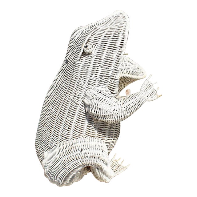 Large Vintage White Wicker Decorative Frog Basket or Hamper - Mid ...