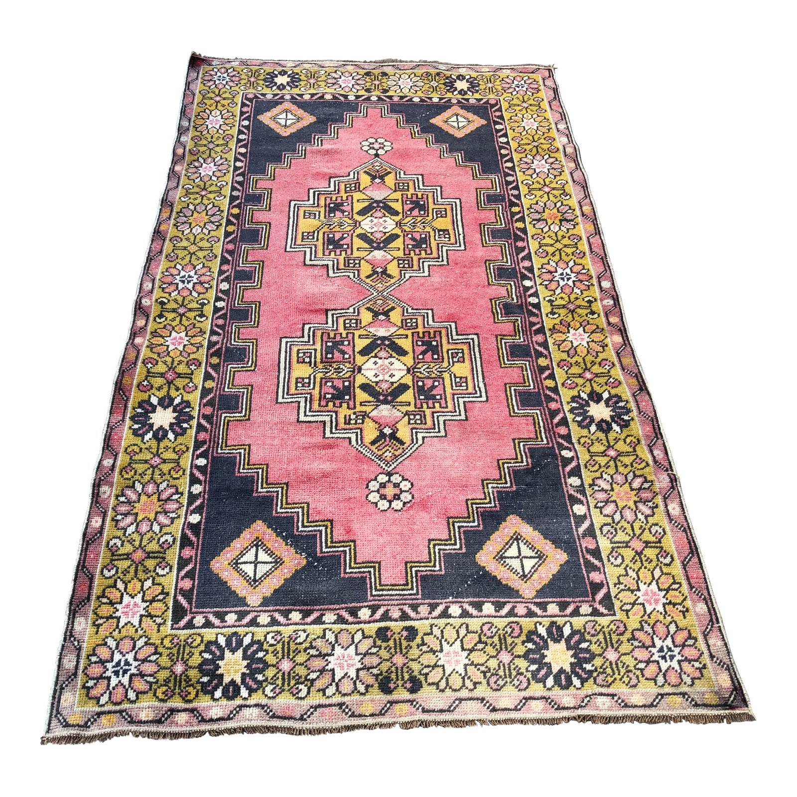 Vintage Bohemian Wool Pink Rug-3'8x6'8" | Chairish