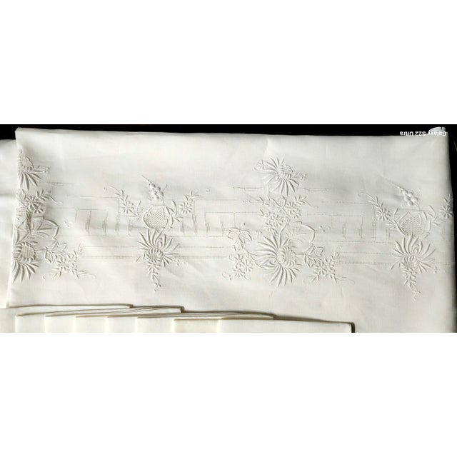 Beautiful Vintage Chinese Embroidered Fine Linen Tablecloth W/8 ...