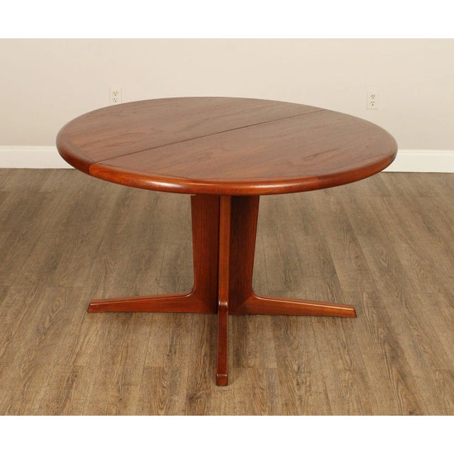 Danish Modern Round Teak Expandable Dining Table | Chairish