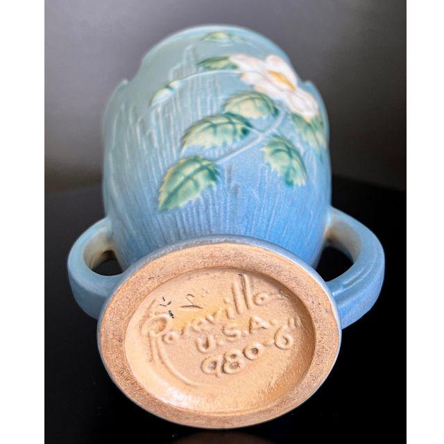 1940s Roseville Pottery "White Rose" Vase No. 980-6 | Chairish