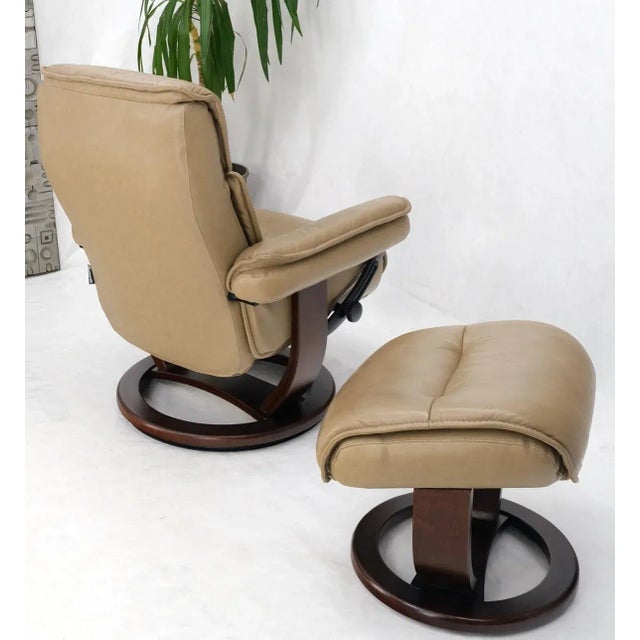 Leather Reclining Chair & Ottoman by Thomasville - Set of 2 | Chairish