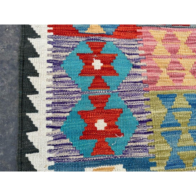 Classic Handwoven Traditional Modern Kilim Rug | Chairish