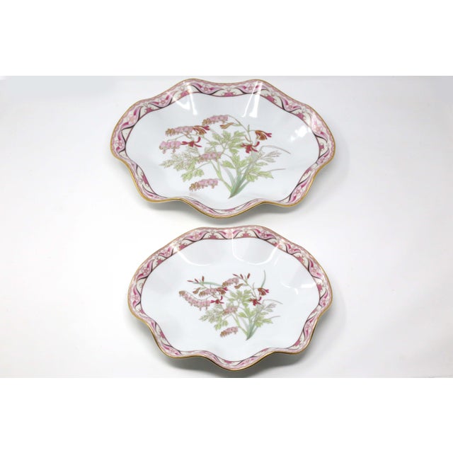 Vintage "Bleeding Hearts" Ruffled Plates - Set of 2 | Chairish