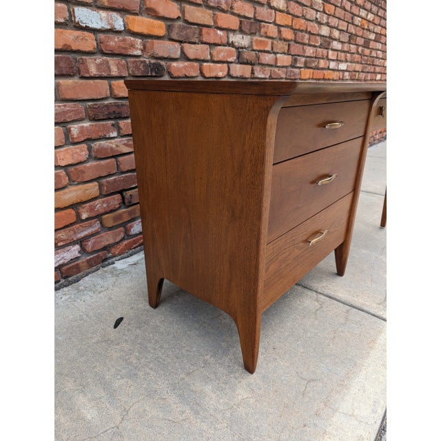 1950s Mid Century Modern Refinished Drexel Profile Desk | Chairish