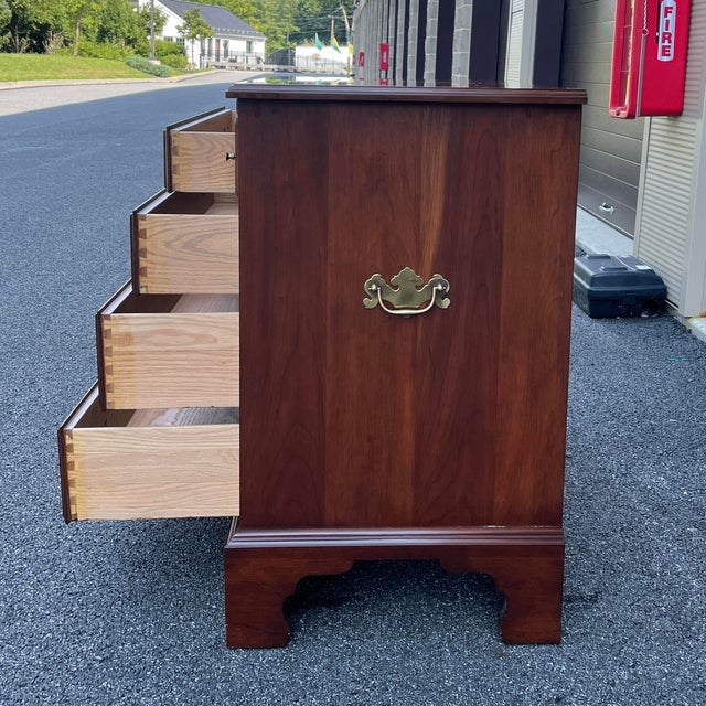 Vintage Henkel Harris Virginia Galleries 4 Drawer Bachelor's Chest or ...