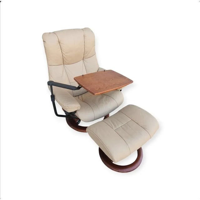 Ekornes Stressless Lounge Recliner With Swing Side Table and Ottoman ...