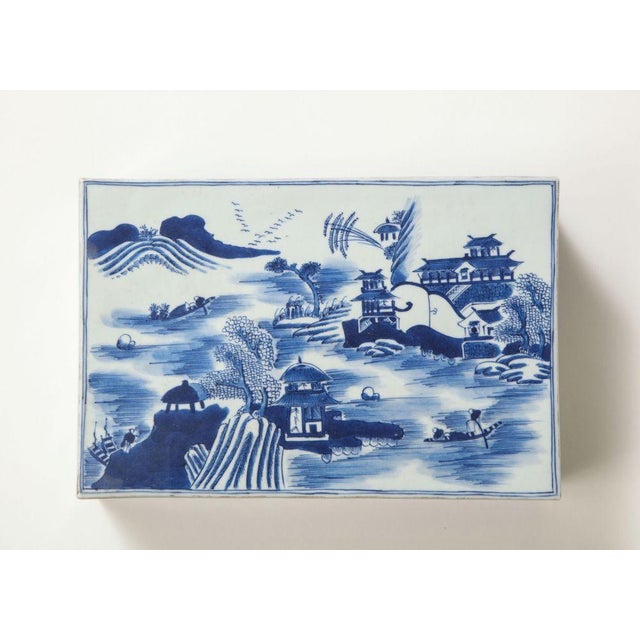 Chinese Export Blue and White Porcelain Box | Chairish
