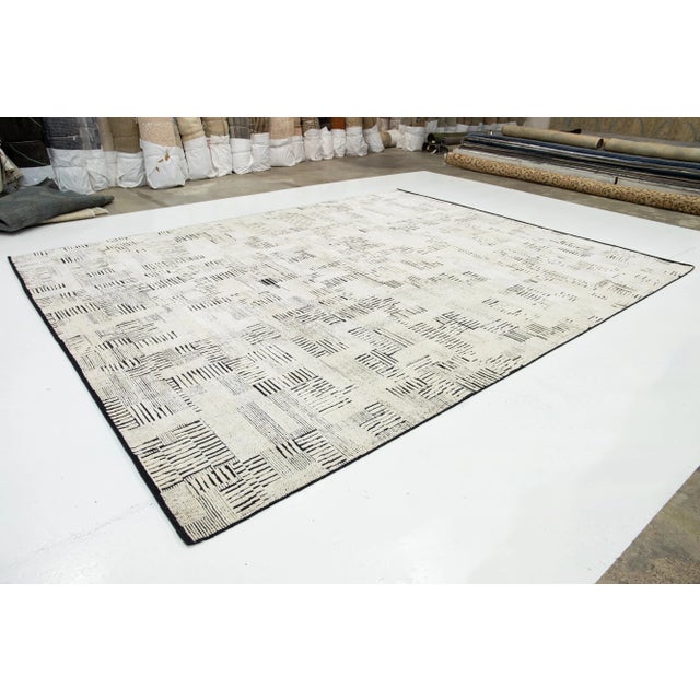 Black and White Contemporary Wool & Silk Rug With Abstract Design ...