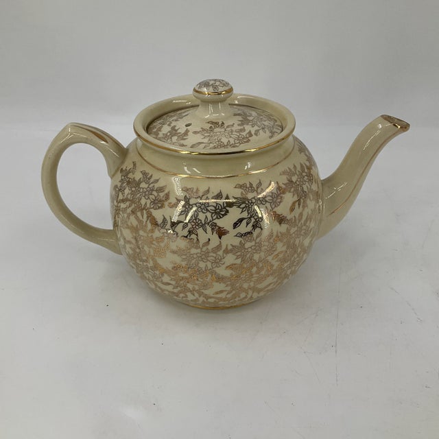 Vintage Sadler Tea Pot England Gold Flowers and Trim Lady and House on ...