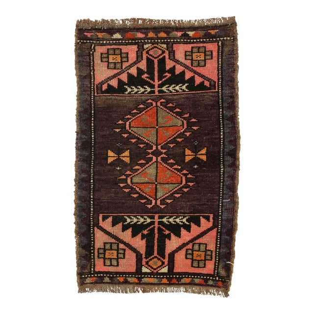 Vintage Mini Rug | Chairish