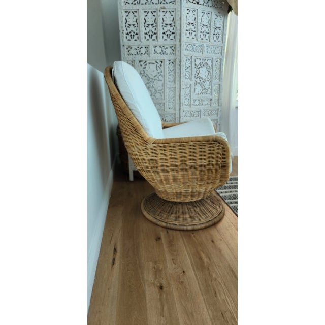 1970s Vintage Mid Century Natural Wicker Swivel Pod Chair | Chairish