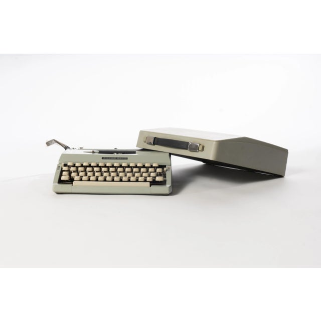 Vintage Silver Reed Model 7200 Typewriter | Chairish