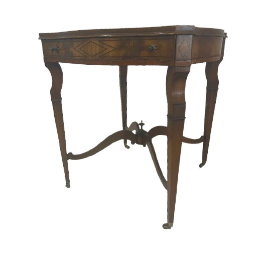 1950s Weiman Heirloom Quality Side Table 920-4756 | Chairish