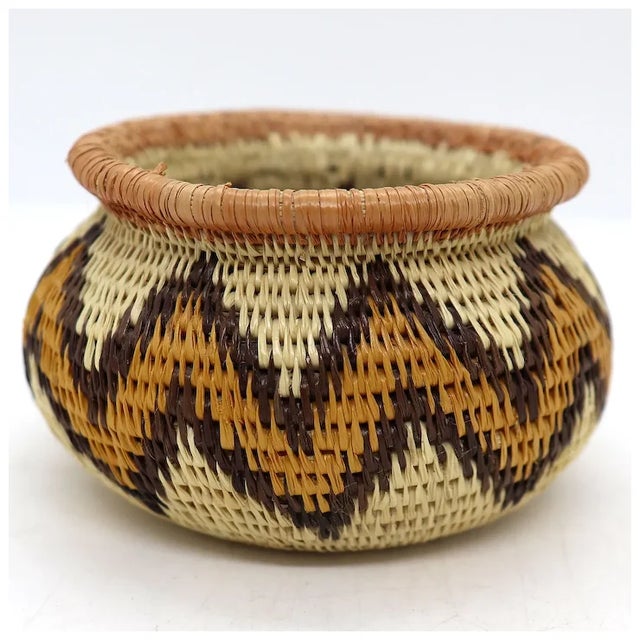 Late 20th Century South American Panama Embera-Wounaan Miniature Basket ...