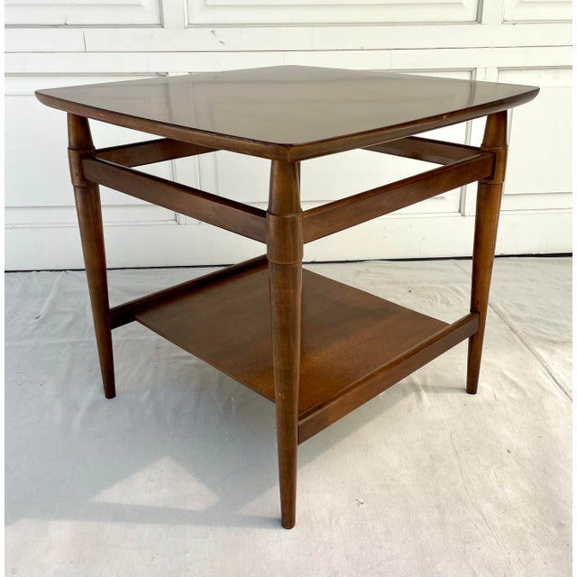 Mid-Century Modern Side Lamp Table in the Style of Lane | Chairish