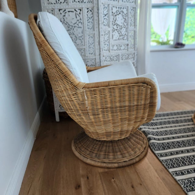 1970s Vintage Mid Century Natural Wicker Swivel Pod Chair | Chairish