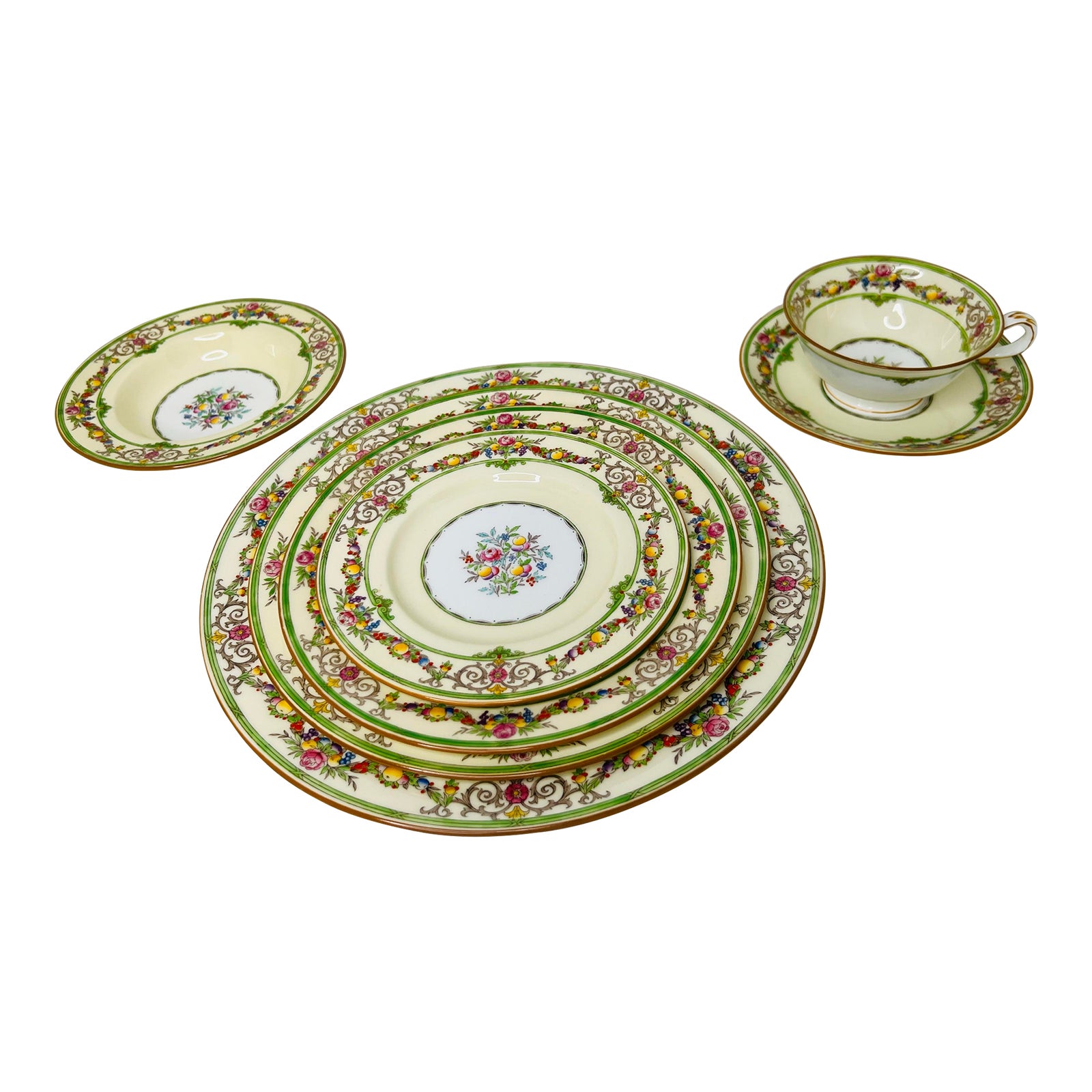 C.1927 Marshall Field and Co. Stratford Minton Dinnerware Set of 82 ...