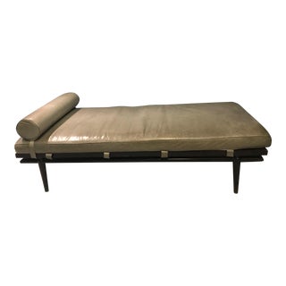 Vintage & Used Daybeds for Sale | Chairish