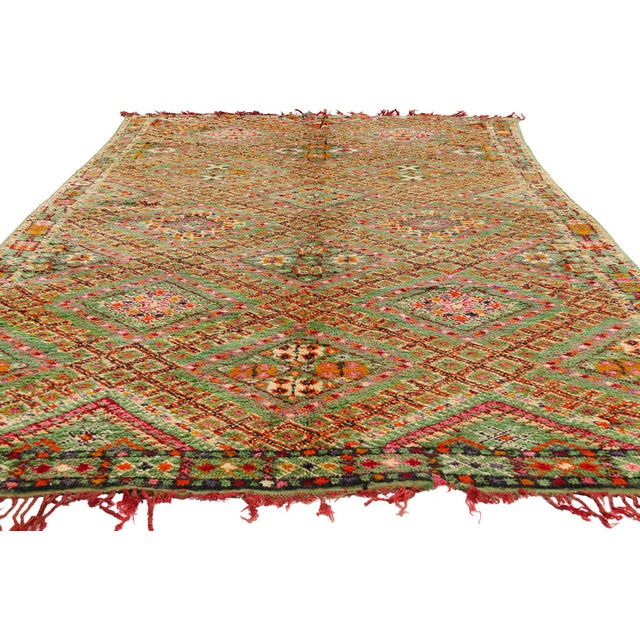 Vintage Beni M'Guild Moroccan Rug, 05'04 X 09'08 | Chairish