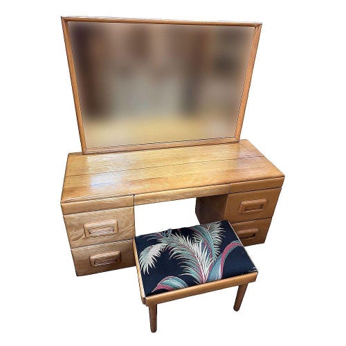 1940s dressing table