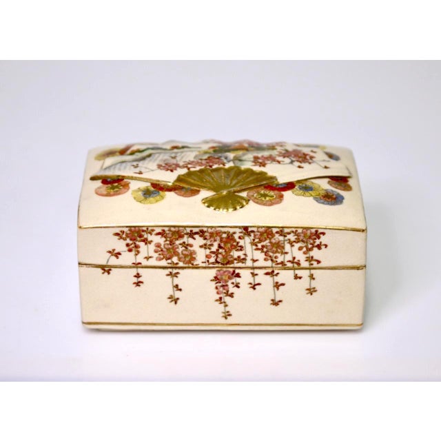 Antique Japanese Satsuma Covered Gold Fan Beige Dresser Box or Catchall ...