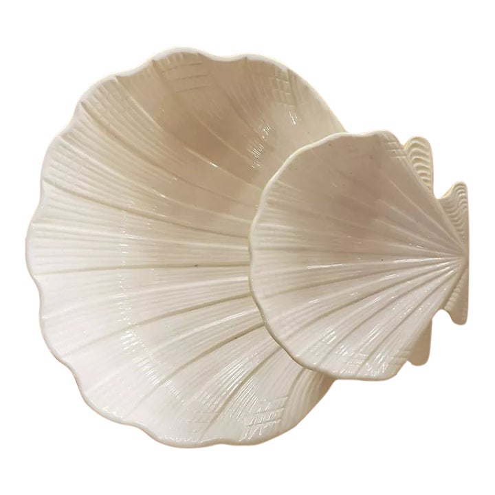 1970s Yellow and White Ceramic Clam Shell Chip and Dip Bowl by Mann ...