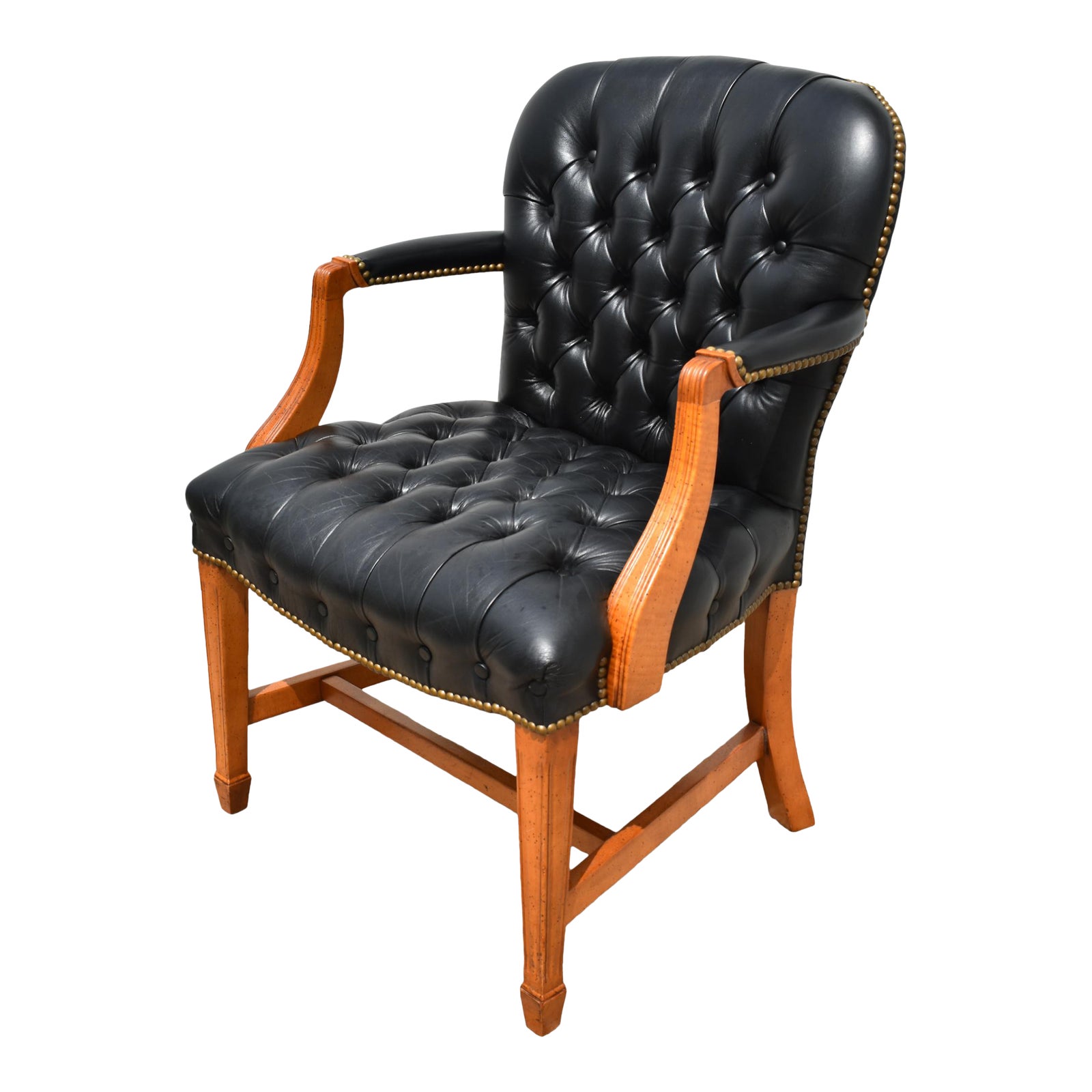 Vintage Leathercraft Traditional Style Tufted Leather Chair W/Brass ...