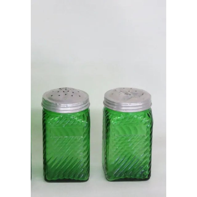 Owens Illinois Diagonal Ribbed Emerald Green Glass Shakers a Pair ... Owens Illinois Diagonal Ribbed Emerald Green Glass Shakers a Pair ...