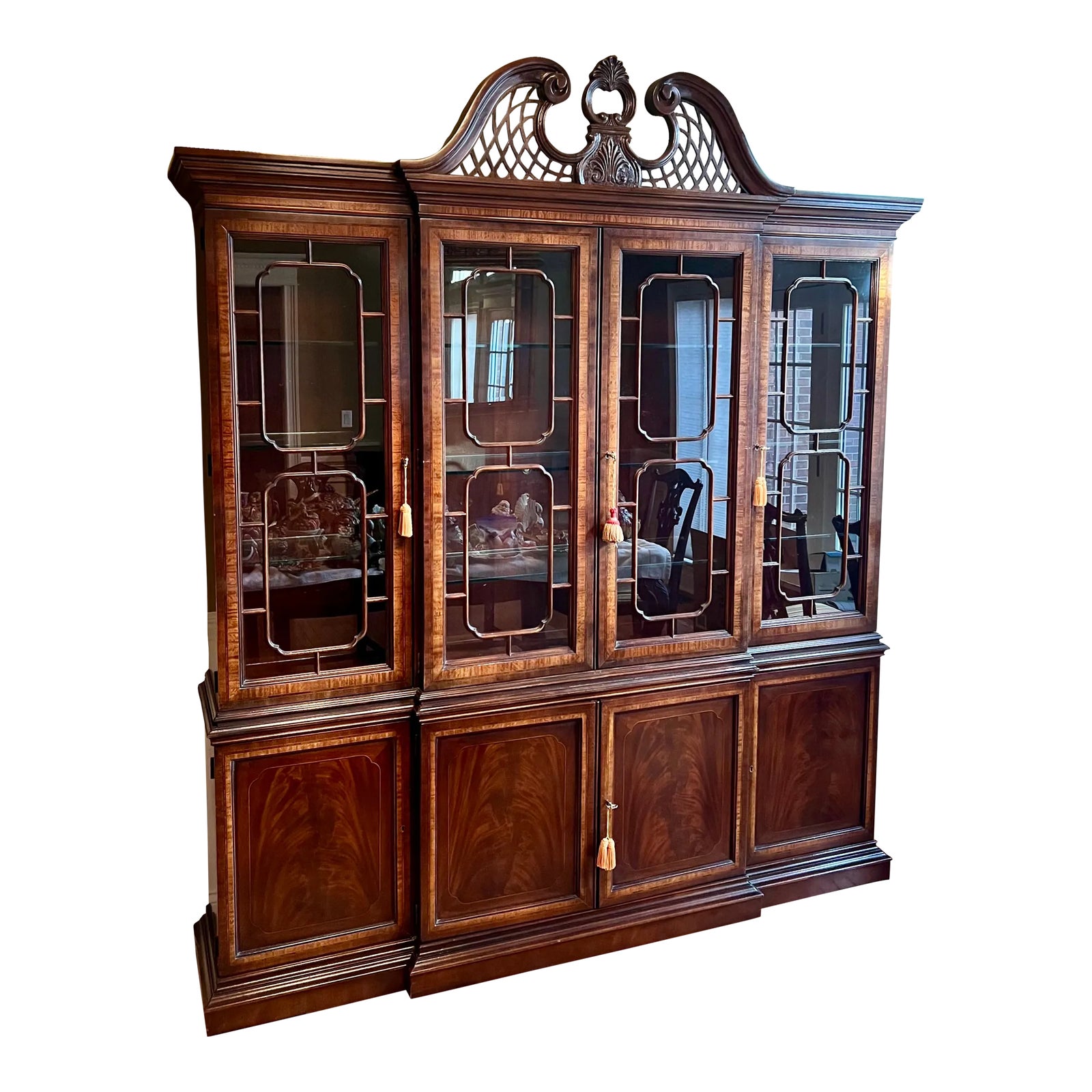 Late 20th Century China Display Cabinet by Drexel Heritage | Chairish