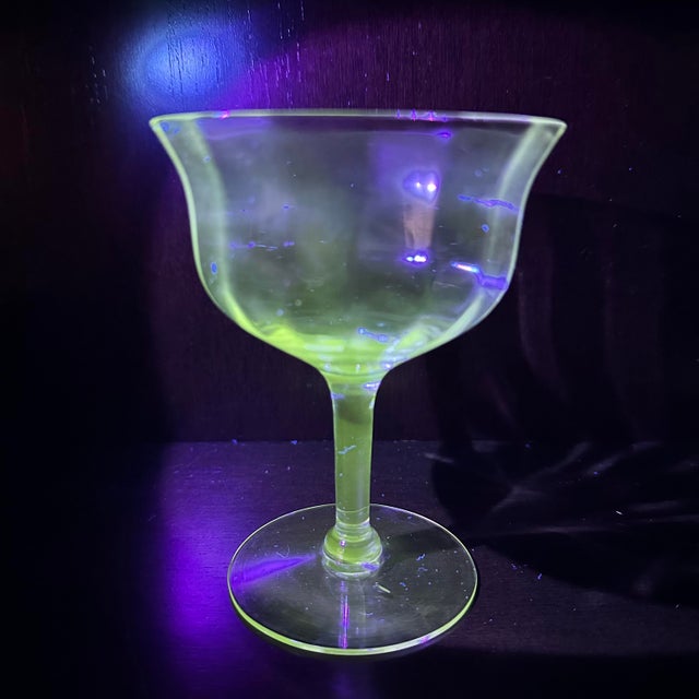 Vintage Manganese Uv Reactive Clear Iridescent Stem Sherbets or ...