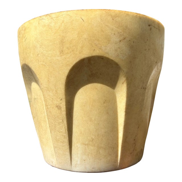 Mid 20th Century Modern Fesco Plastic Planter | Chairish