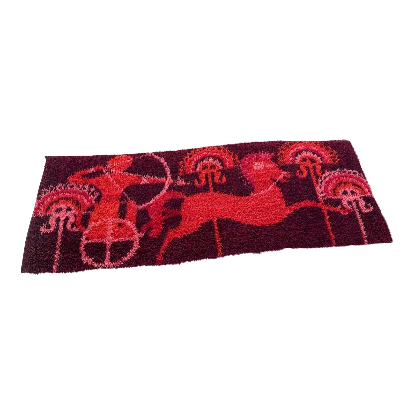 1960s Pink Rya Rug Runner Wall Hanging With Etruscan Chariots and ...
