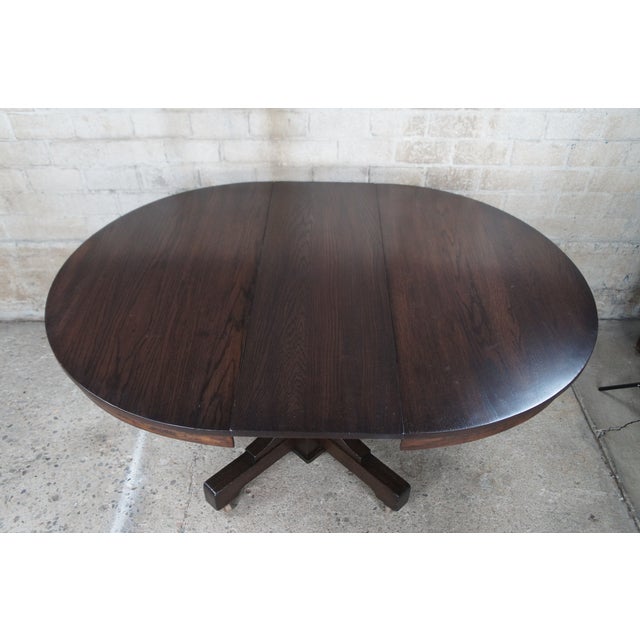 Late 19th Century Antique Mission Style Round Extendable Oak Pedestal ...