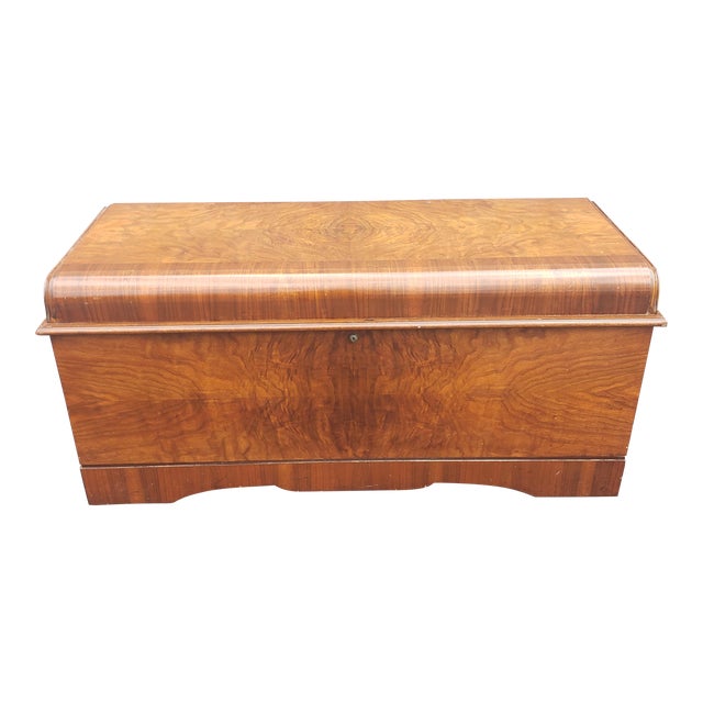 Lane Furniture Waterfall Art Deco Flame Mahogany Cedar Blanket Chest