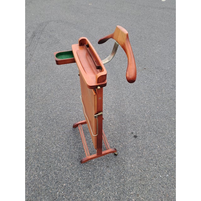 Mid 20th Century Mid Century Italian Fratelli Reguitti Clothes Valet ...