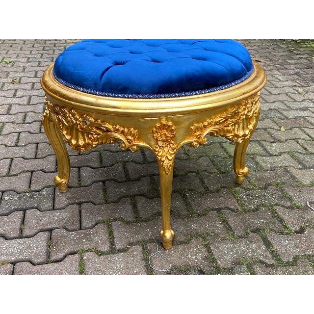 1990s Italian Baroque Rococo Gilded Beech Bed Bench Ottoman With Royal ...