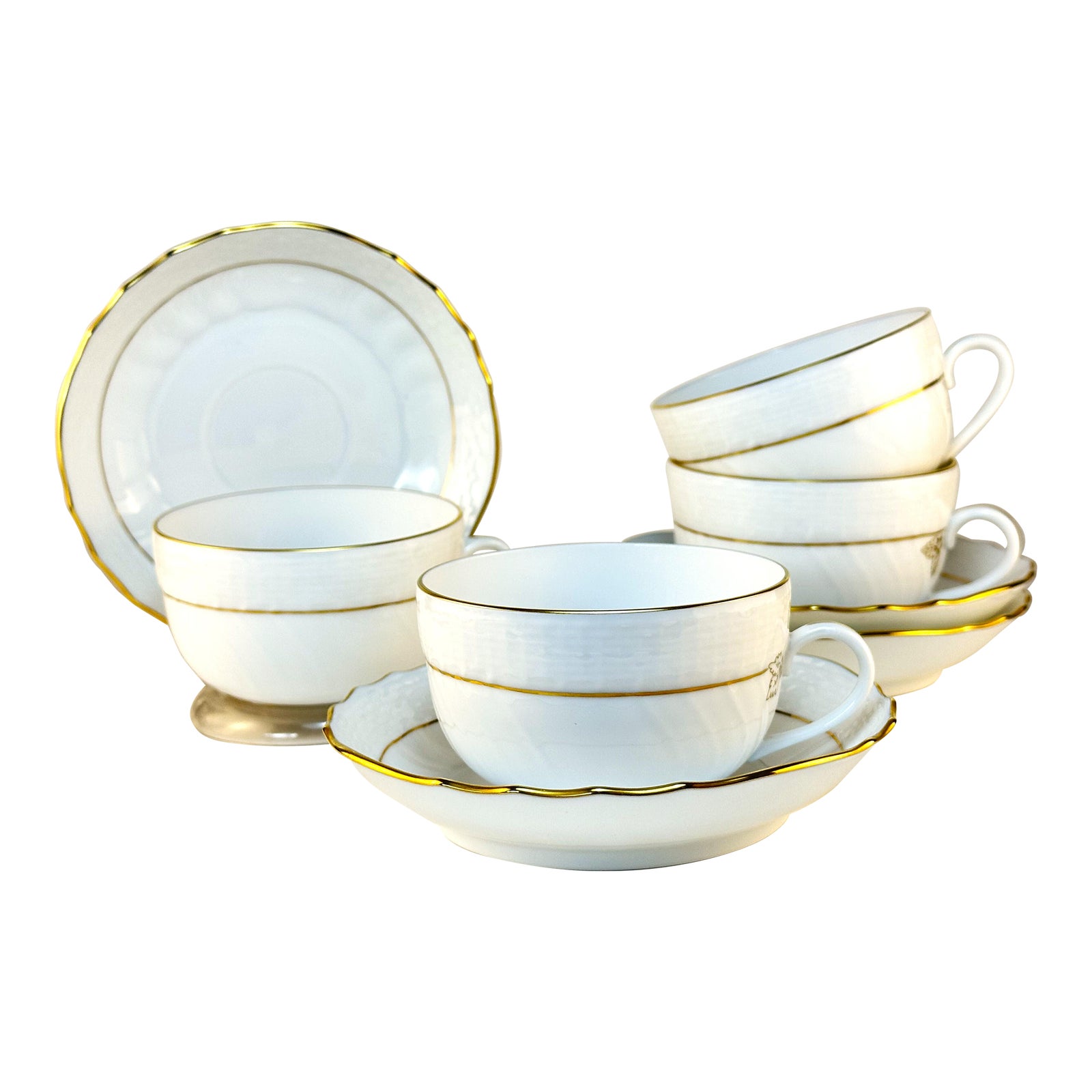 1980s Herend Golden Edge Dinner Cups & Saucers – Canton Shape, 1726/Hde ...