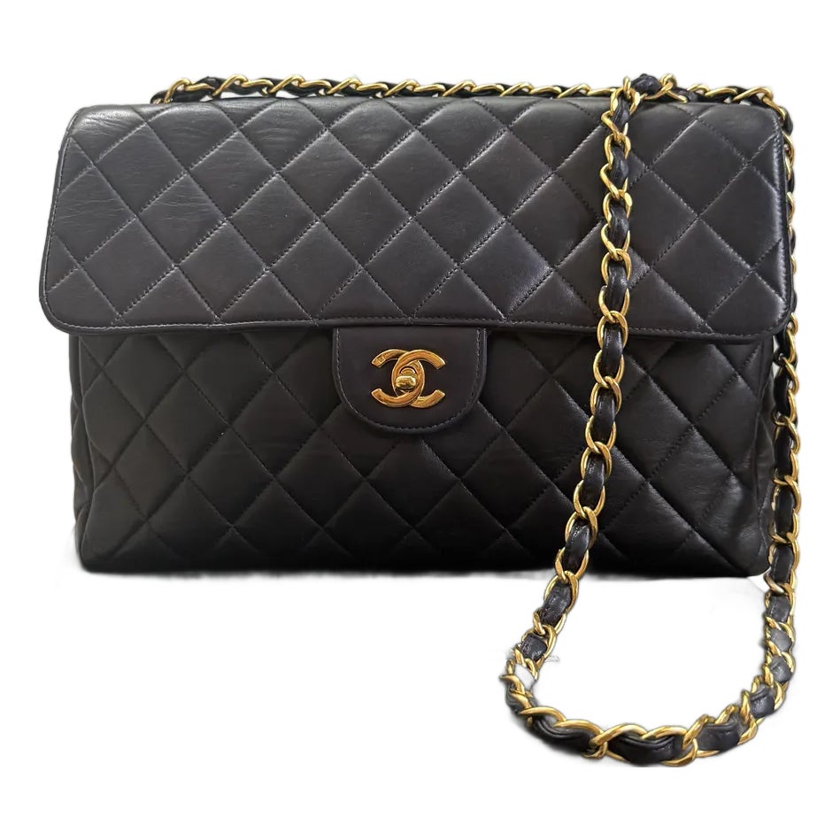 1990s Chanel Vintage Jumbo Single Flap Lambskin Navy Blue Crossover ...